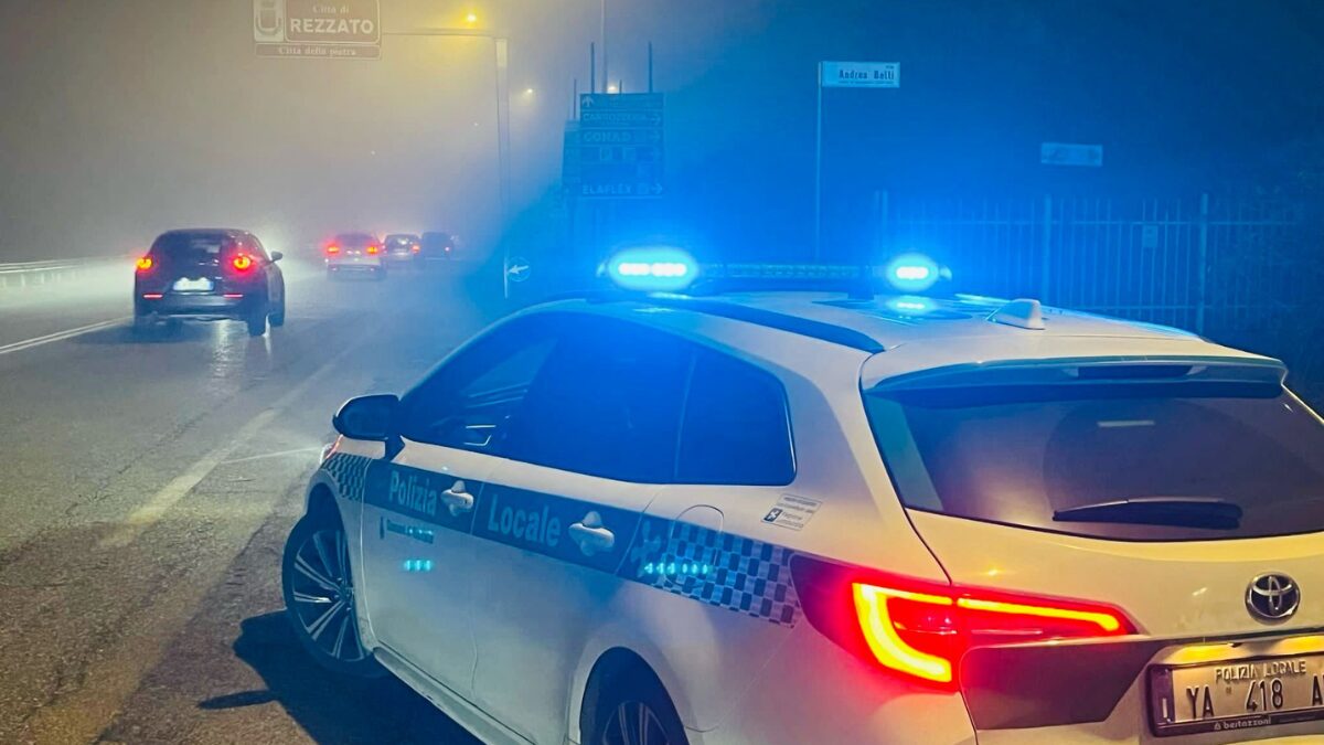In auto con merce di lusso sospetta: denunciati per ricettazione ...